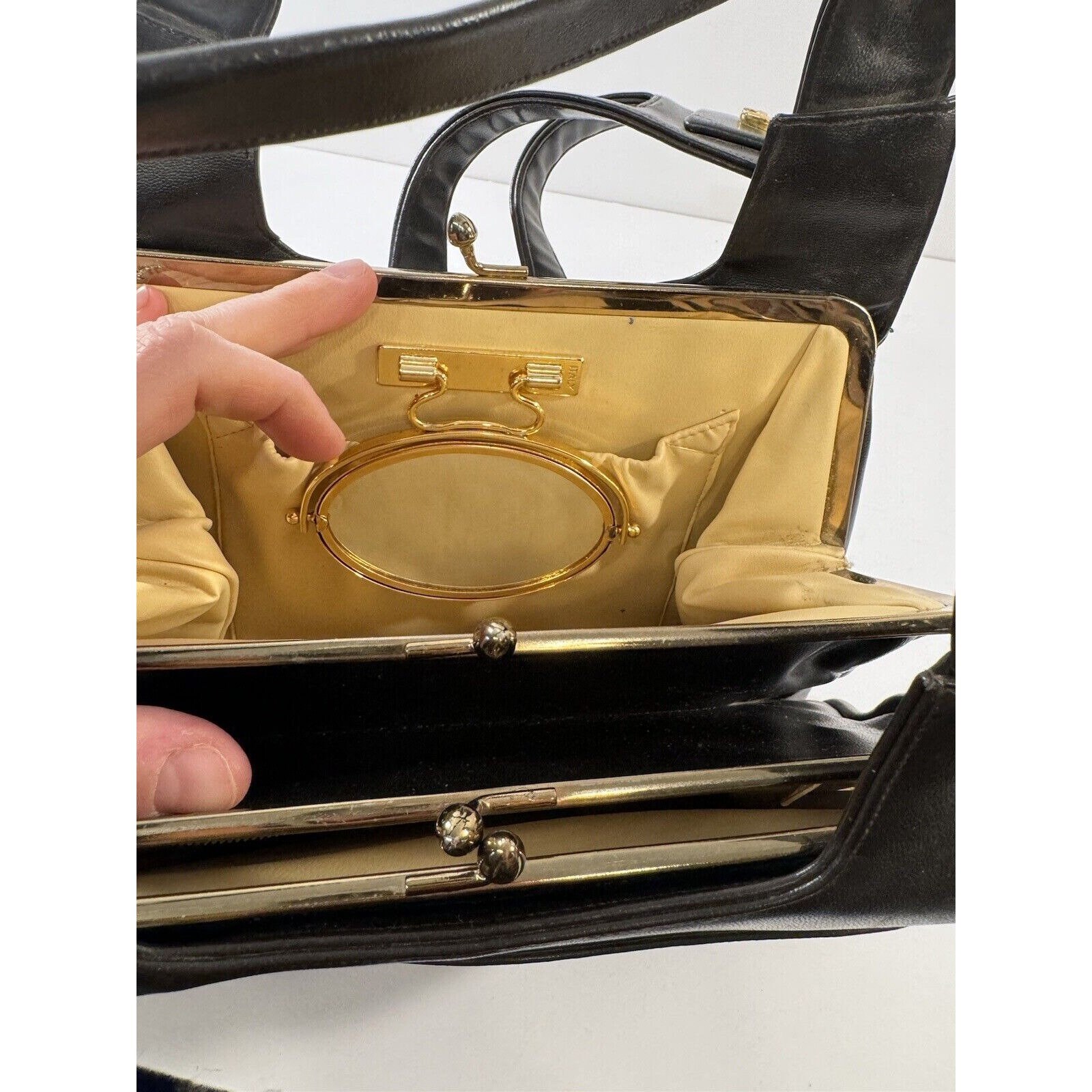 Vintage Lou Taylor Black Leather Purse W/ Built in Swivel Mirror Clasp ...