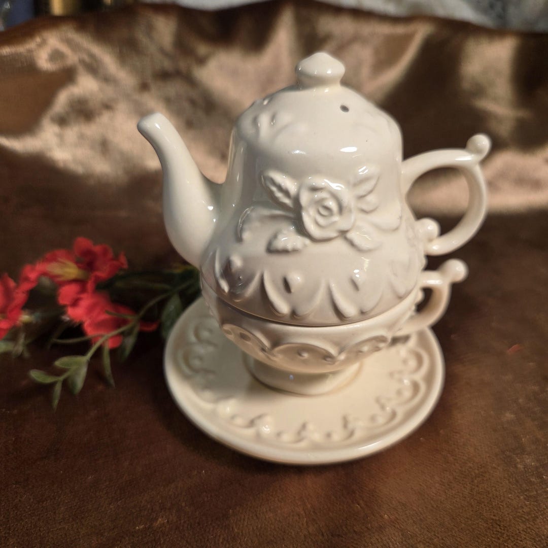 Porcelain Teapot Salt and Pepper Shaker Set 117 T Cottage Charm Set - Etsy