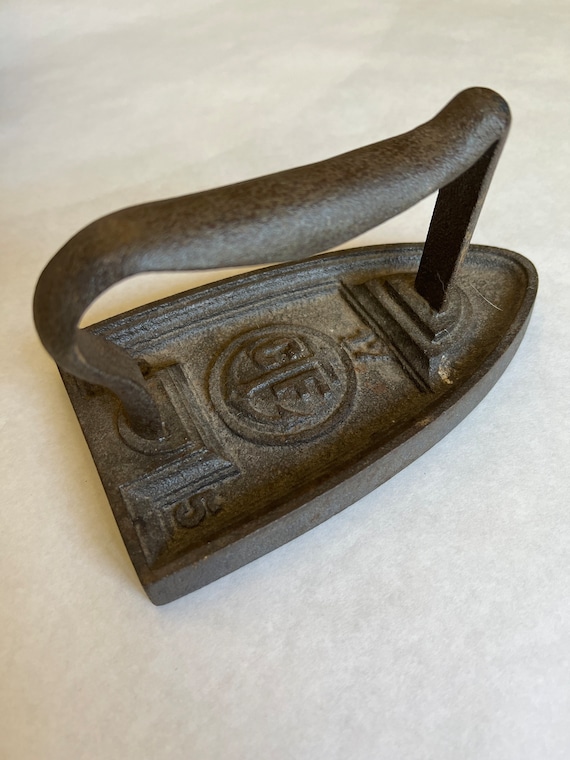 Antique French Cast Iron Sad Flat Iron No.5. Camion Frères - Etsy