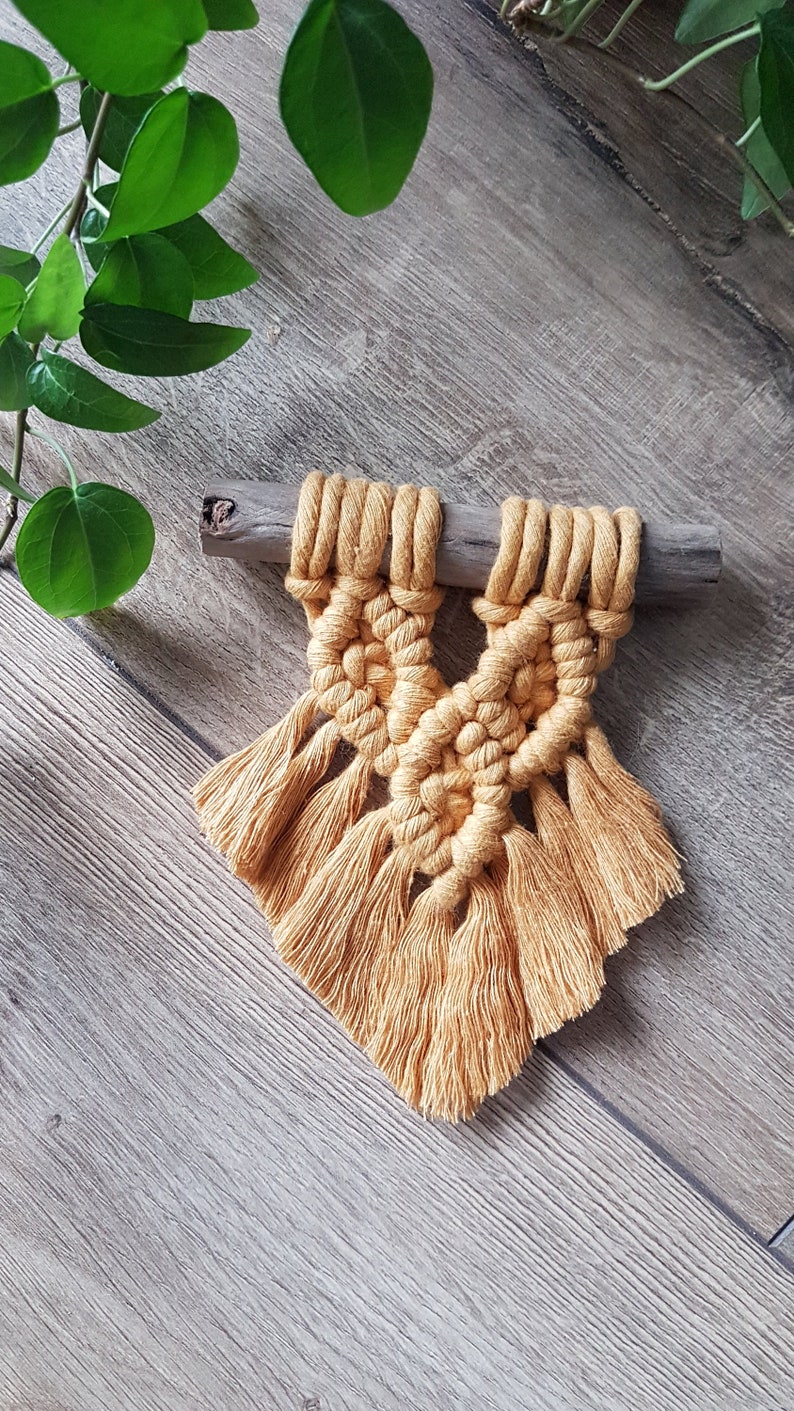 Small Minimalist Macrame Wall Decoration, Rustic Room Decor, Boho Home ...