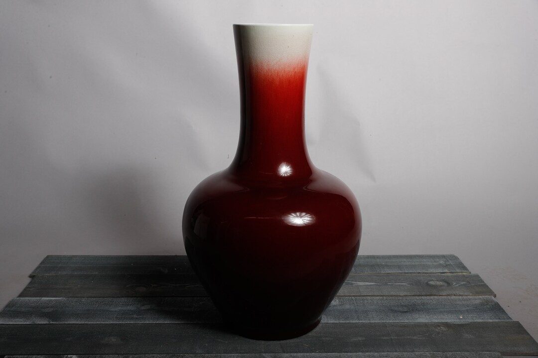 Vivid Red & White Glazed Porcelain Vase - Museum Quality Porcelain for ...