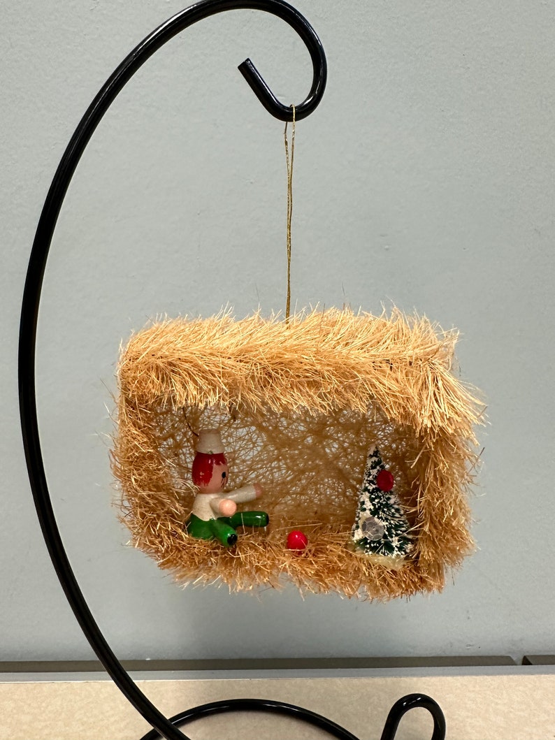Vintage Kitschy Christmas Boy & Christmas Tree Diorama, Pipe Cleaner ...