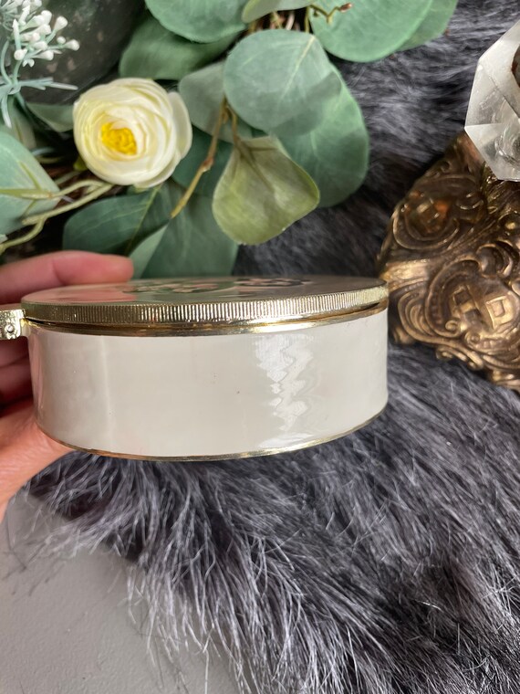 Vintage/Antique Porcelain/Enamel Powder box with Mirr… - Gem