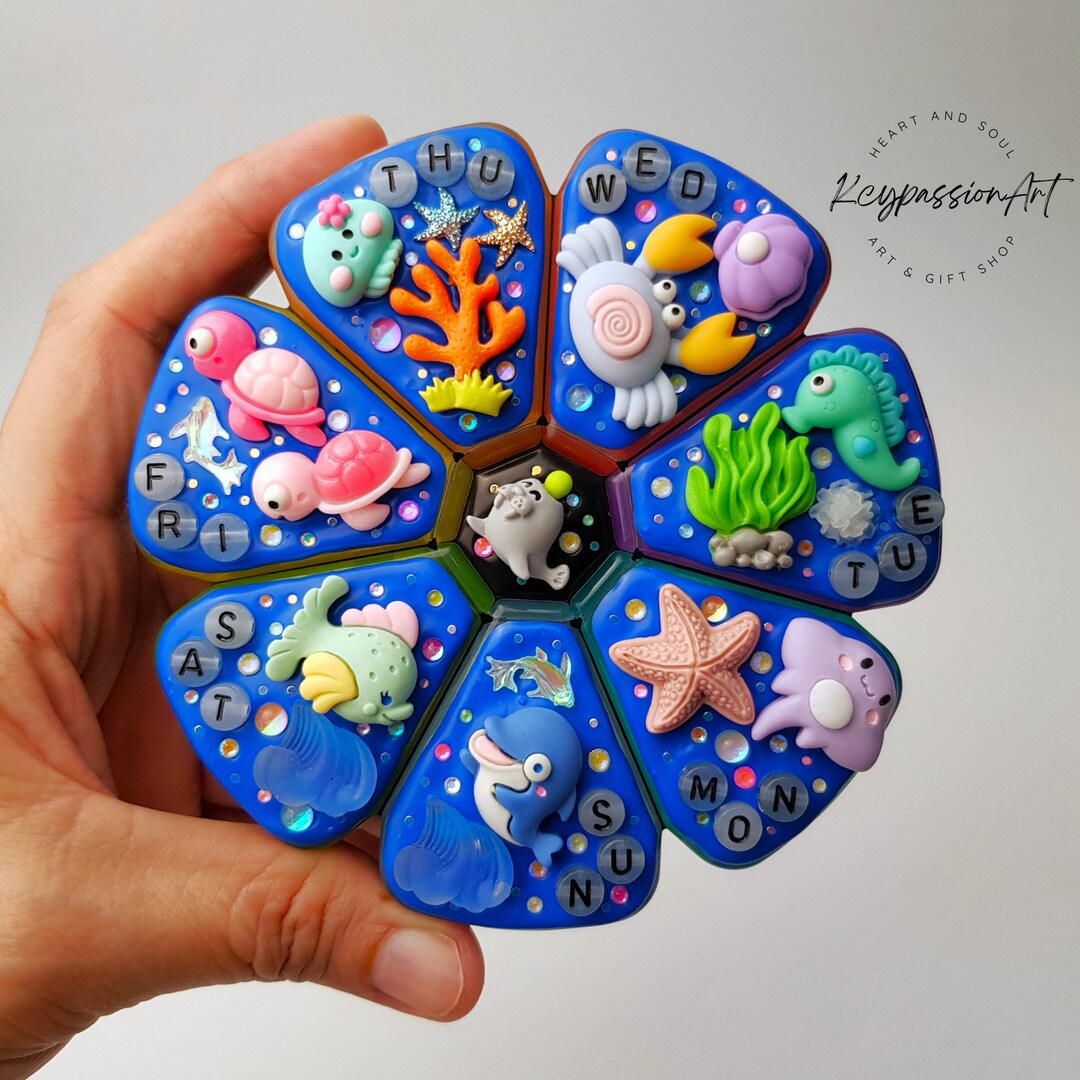 XL 7 Day Pill Organizer 'under the Deep Blue Sea' Pill Case, 8 ...