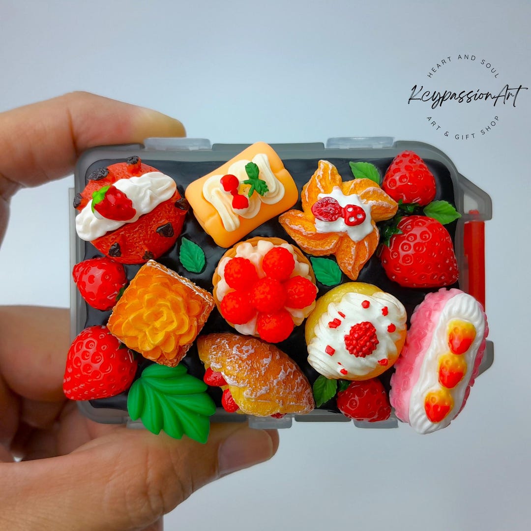 Flip & Fold Pill Organizer 'sweet and Yummy' Pill Box, Medicine Vitamin ...
