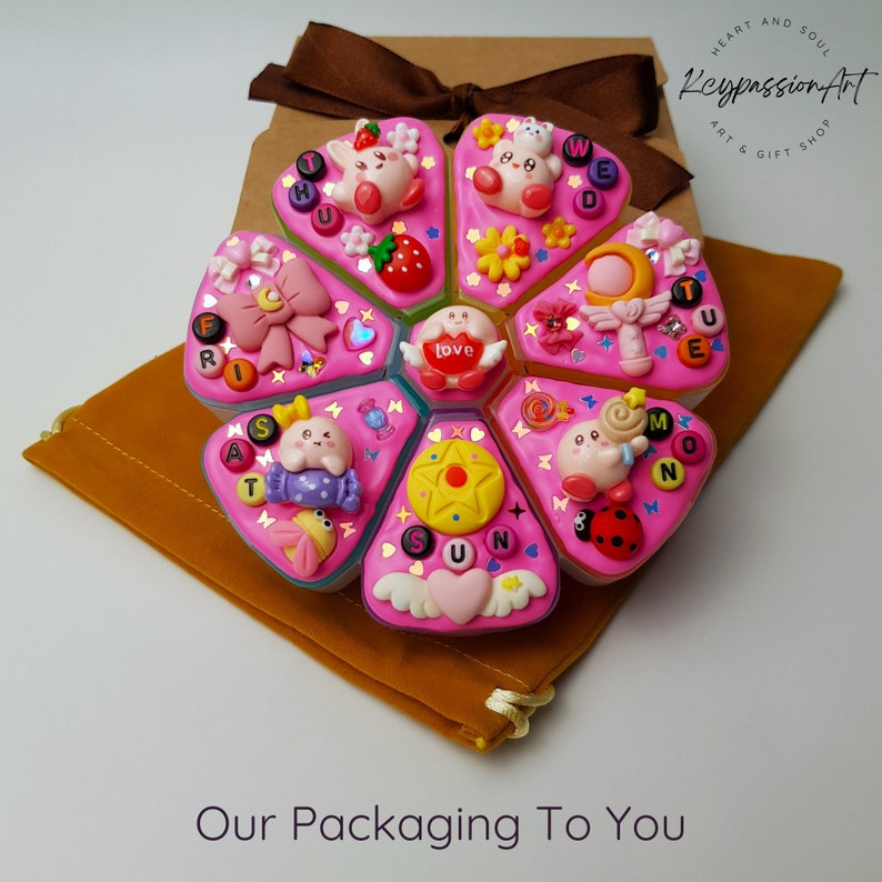 XL 7-day Pill Organizer, Kawaii Ribbon Design, 8-compartment Pill Box ...