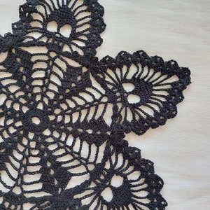 CROCHET PATTERN and Photo Tutorial on How to Make Goth Skull Lace Doily ...