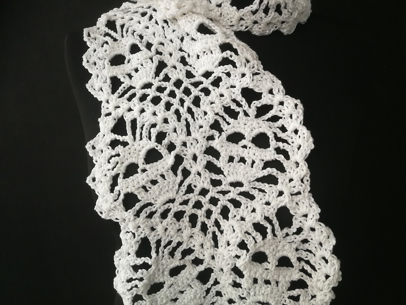 CROCHET PATTERN Skulls Scarf, Creepy Cute Neck Warmer for Goth Girls ...