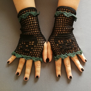 CROCHET PATTERN Gothic Crochet Fingerless Gloves or Black Lace Short ...