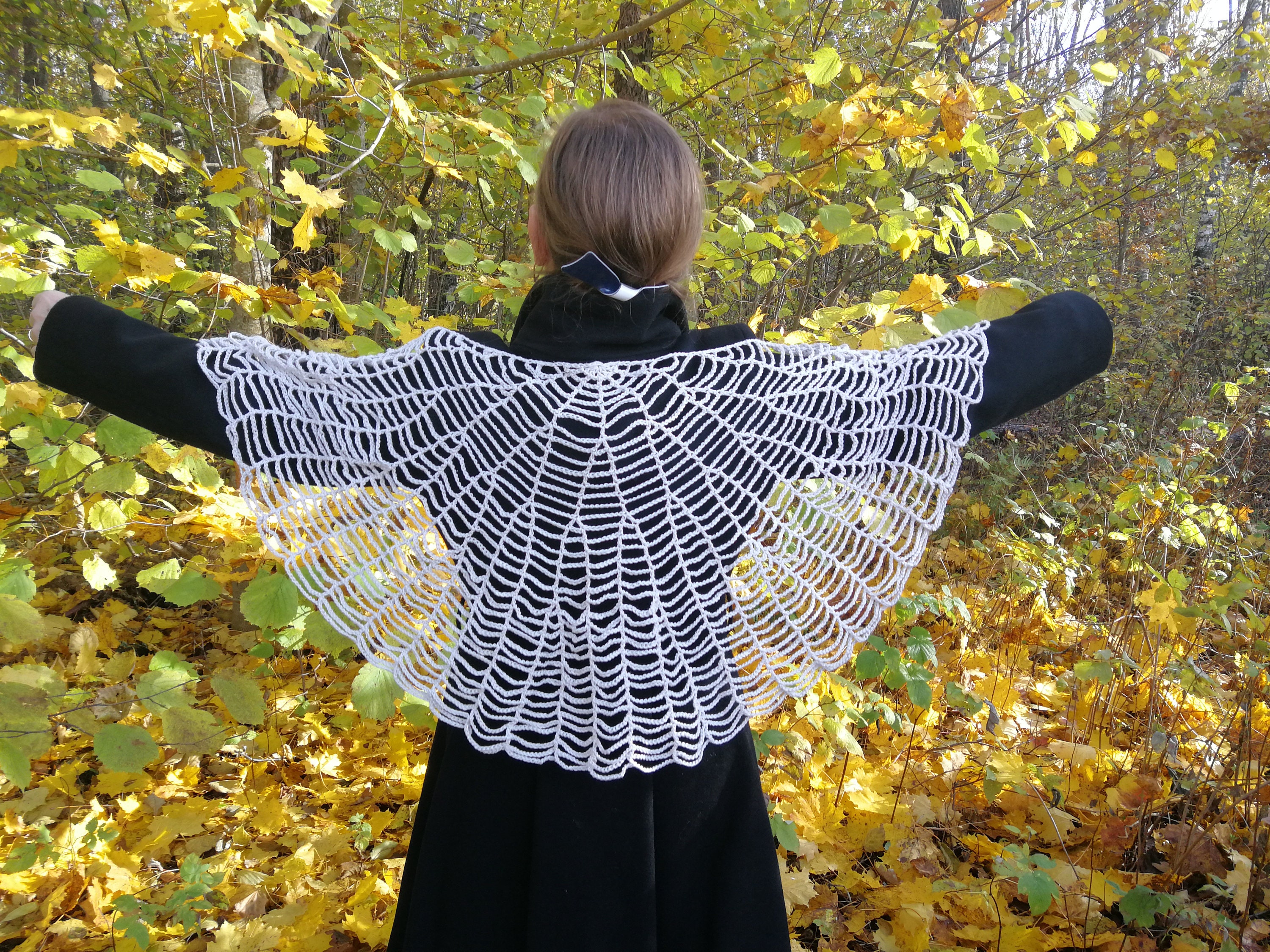 CROCHET PATTERN and Photo Tutorial on How to Make Spiderweb Shawl ...