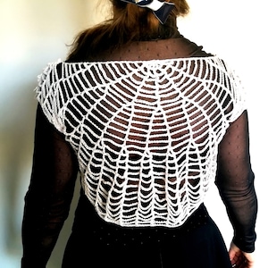 CROCHET PATTERN and Photo Tutorial on How to Make Gothic Crochet ...