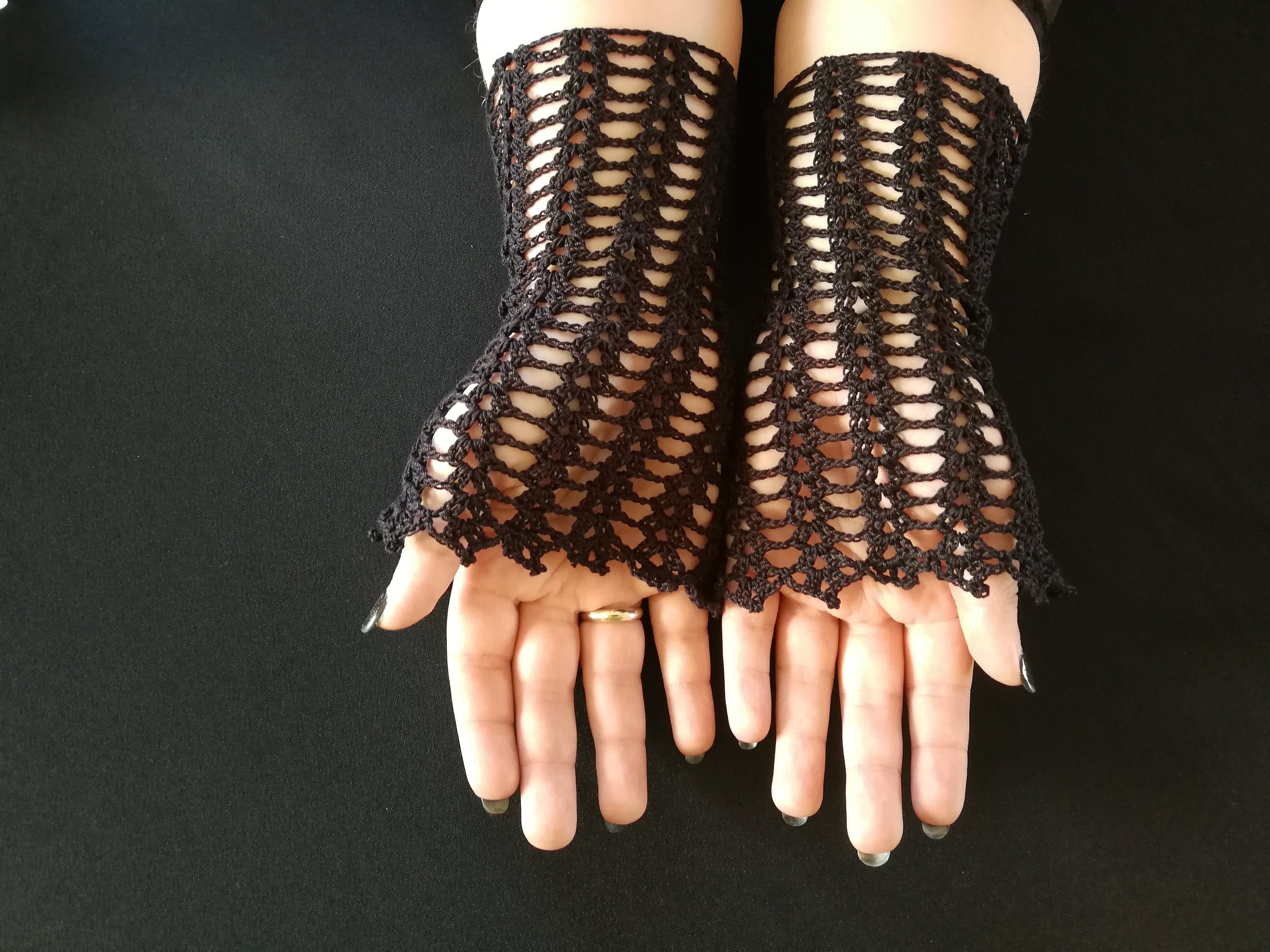 CROCHET PATTERN Goth Crochet Lace Fingerless Gloves Gothic - Etsy