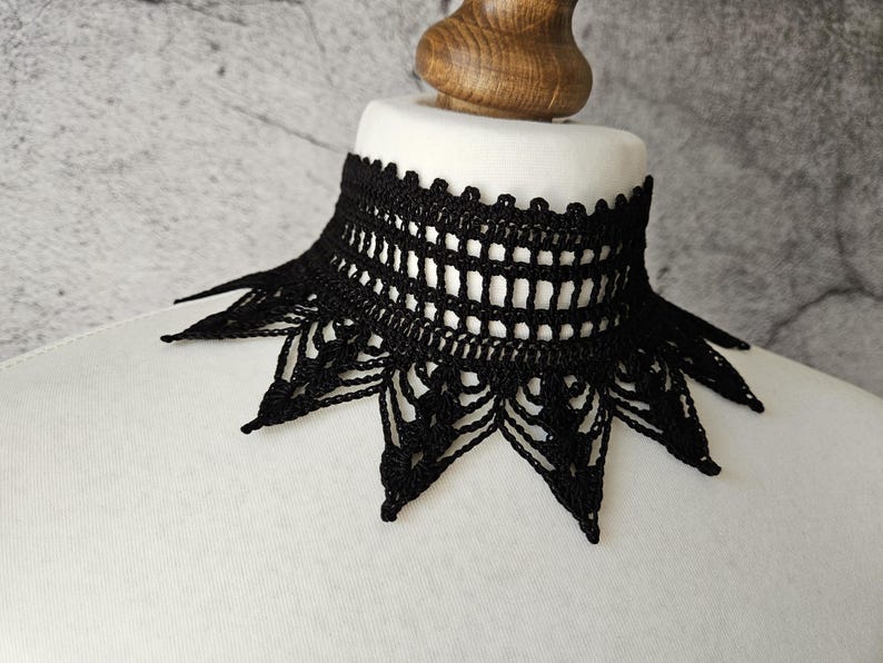 Crochet Goth Victorian Collar Pattern, High Neck Choker (PDF Pattern ...