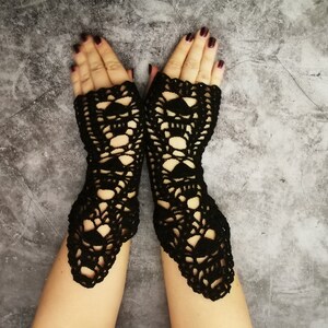 CROCHET PATTERN Gothic Crochet Fingerless Gloves, Skull Long Arm ...