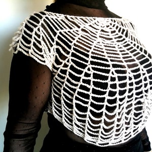 CROCHET PATTERN and Photo Tutorial on How to Make Gothic Crochet ...