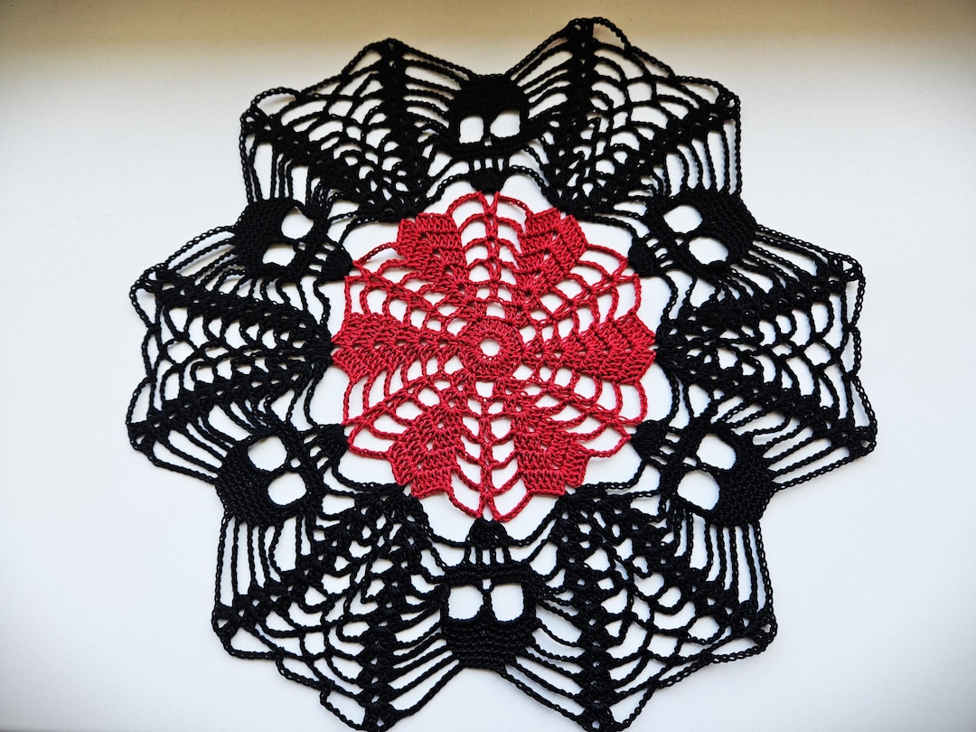 CROCHET PATTERN and Photo Tutorial on How to Make Goth Skull Lace Doily ...