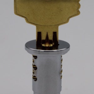 Gumballstuff™ Gumball Candy Machine Lock and Key With 1/4" Thread - Etsy