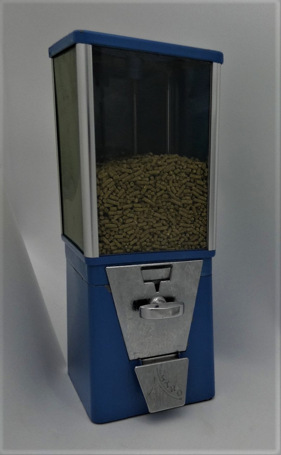 FISH Food Dispenser in BLUE Repurposed From Authentic Vintage Gumball ...
