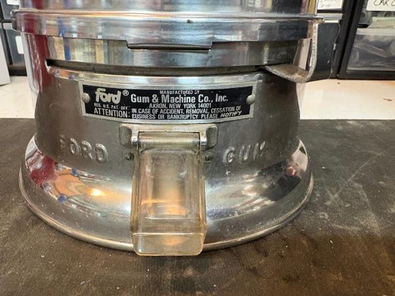 Vintage Kiwanis Club 10 Cent Ford Gum Gumball Machine With Glass Globe ...