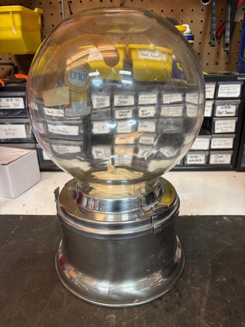 Vintage Kiwanis Club 10 Cent Ford Gum Gumball Machine With Glass Globe ...