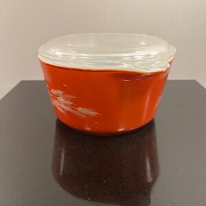 Vintage Pyrex Wheat Pattern Casserole With Lid - Etsy