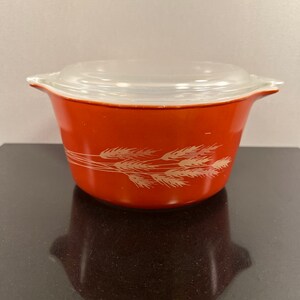 Vintage Pyrex Wheat Pattern Casserole With Lid - Etsy