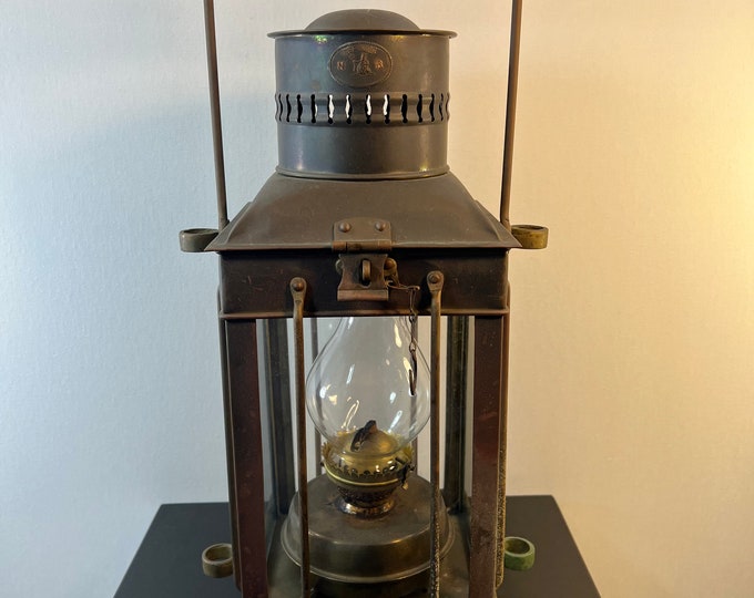 Vintage Neptune Oil Lamp - Etsy