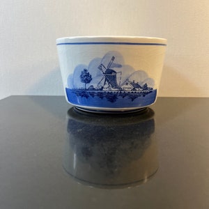 Vintage Delft Planter - Etsy