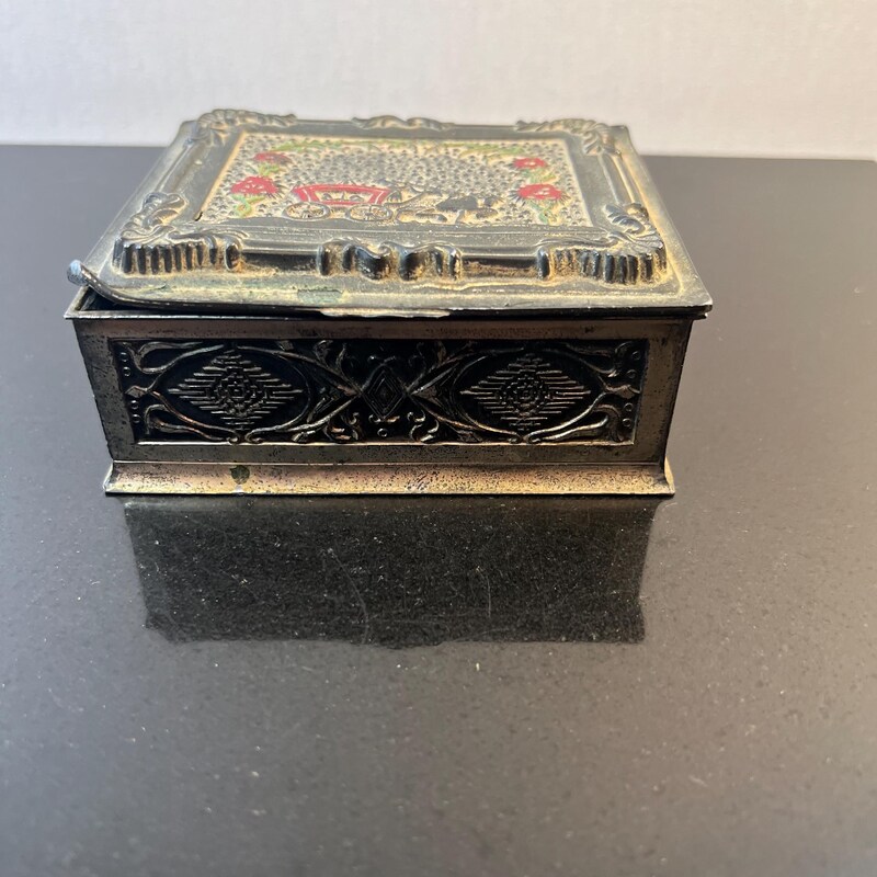 Metal Gift Box - 60+ Gift Ideas for 2024