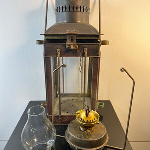 Vintage Neptune Oil Lamp - Etsy