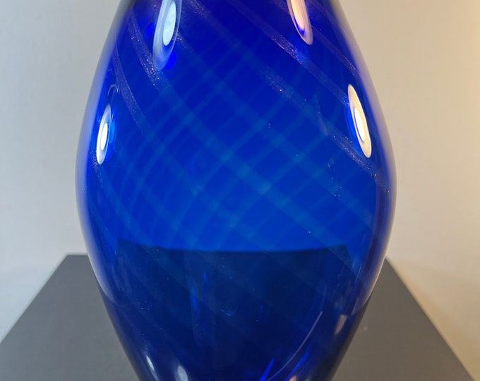 Vintage Blue Art Glass Vase - Etsy