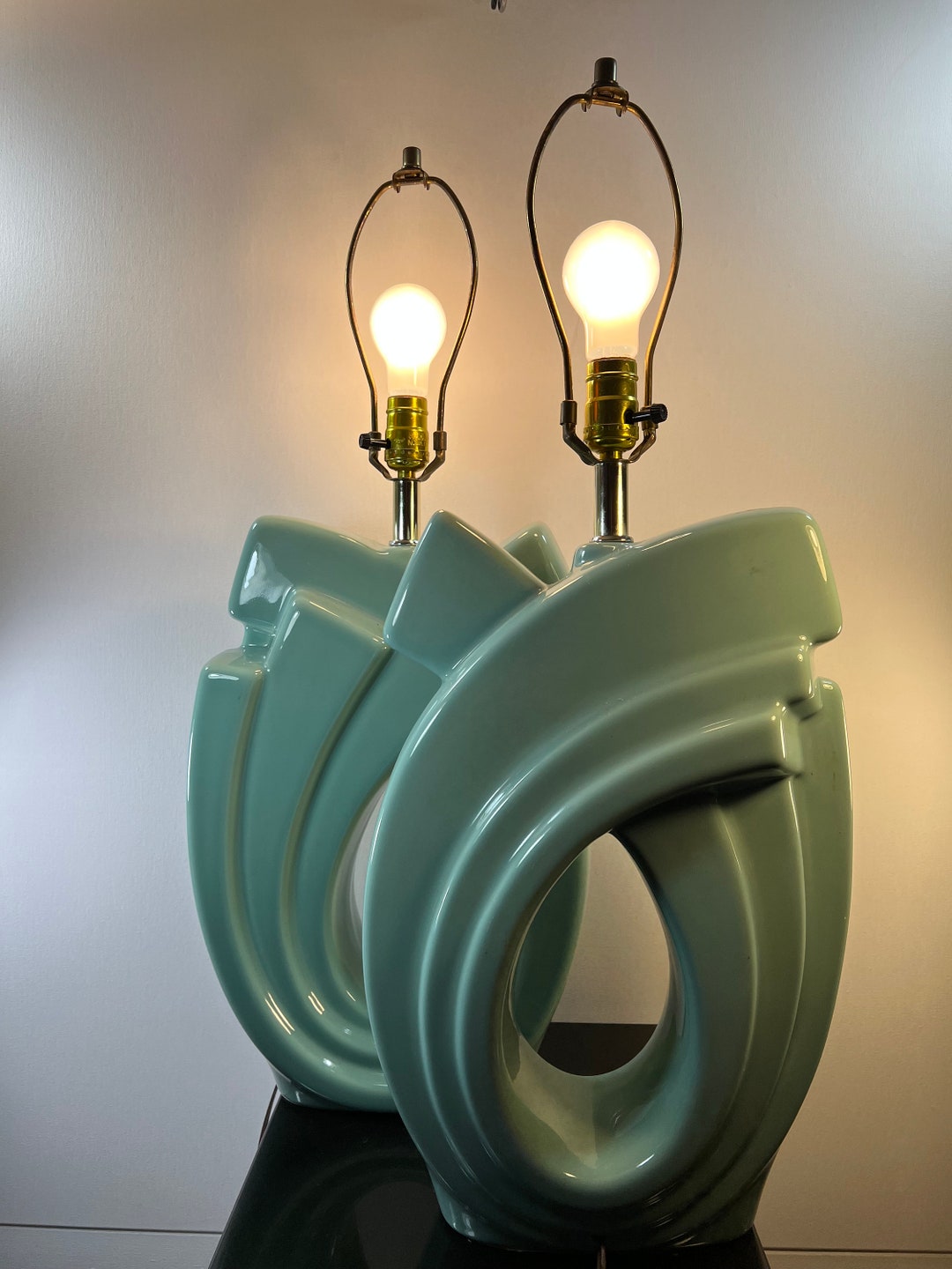 Vintage Haeger Style Set of Two Lamps - Etsy