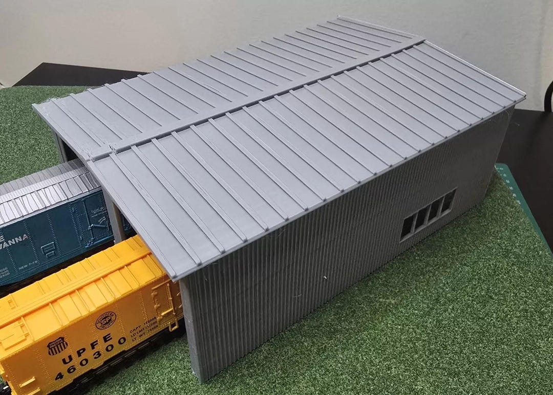 HO Scale Diesel Garage: Gray Commercial Building, 4 Open Doors (1/87 ...