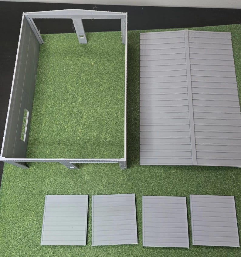 HO Scale Diesel Garage: Gray Commercial Building, 4 Open Doors (1/87 ...
