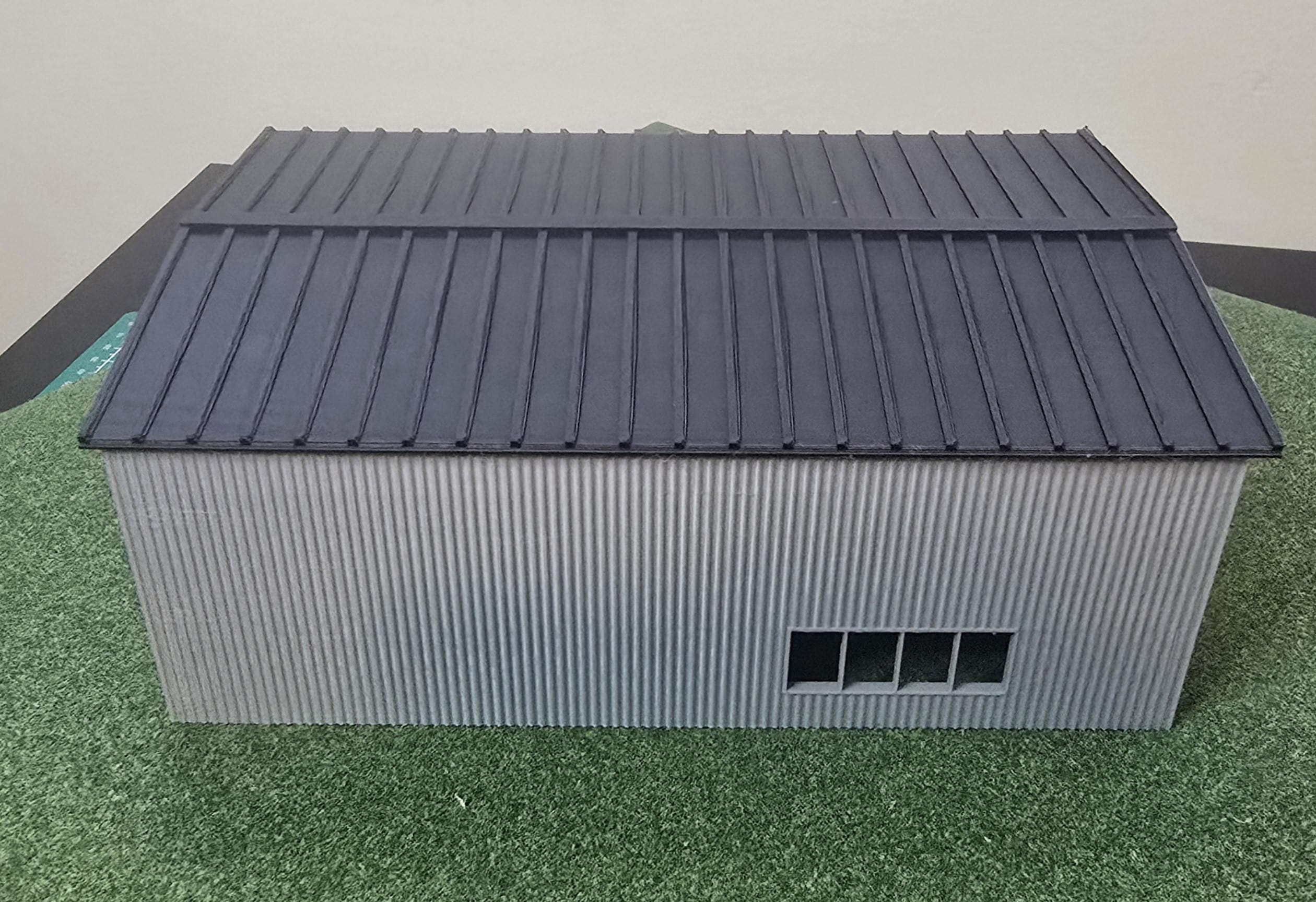 HO Scale Commercial Building: Model Railroad Warehouse With Open Doors ...