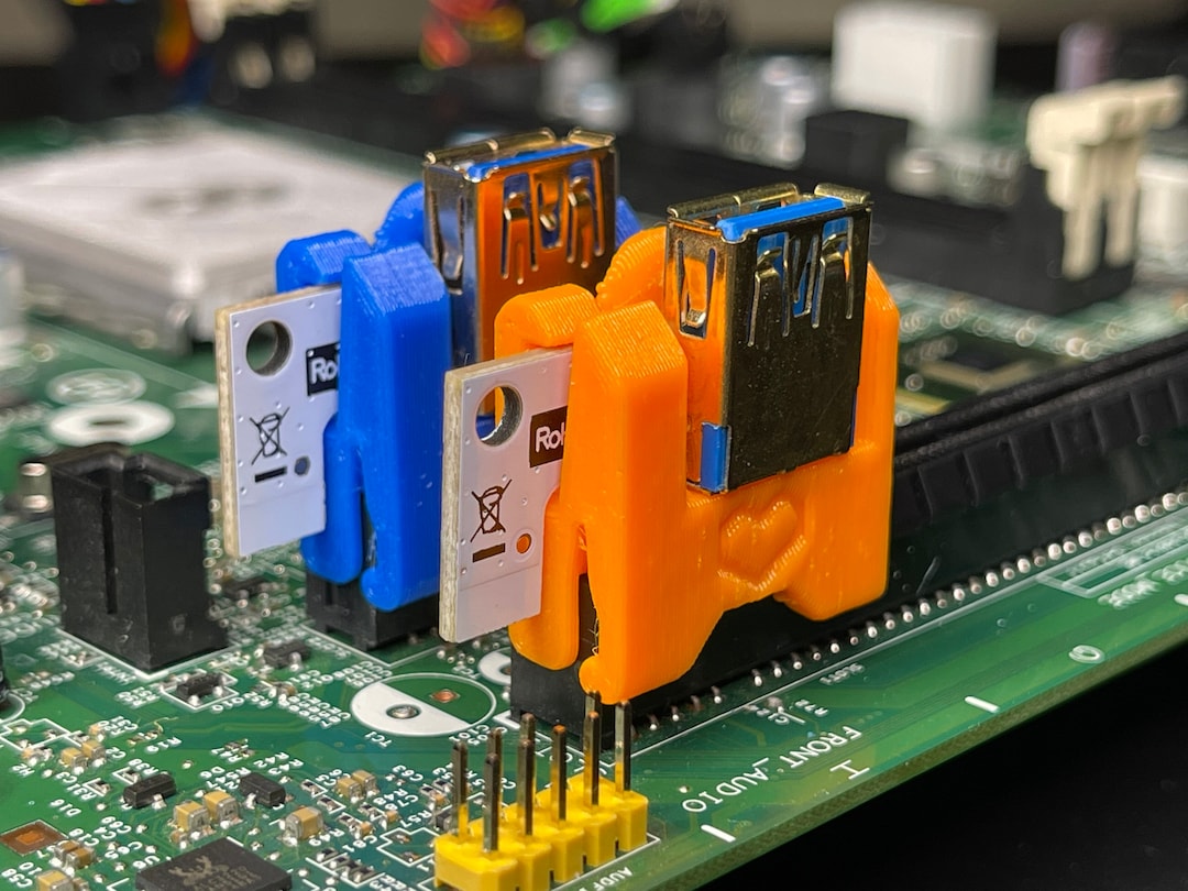 RISER ANCHORS 6 or 24-pack Safety Clips and Shields for USB to 1x Pcie ...