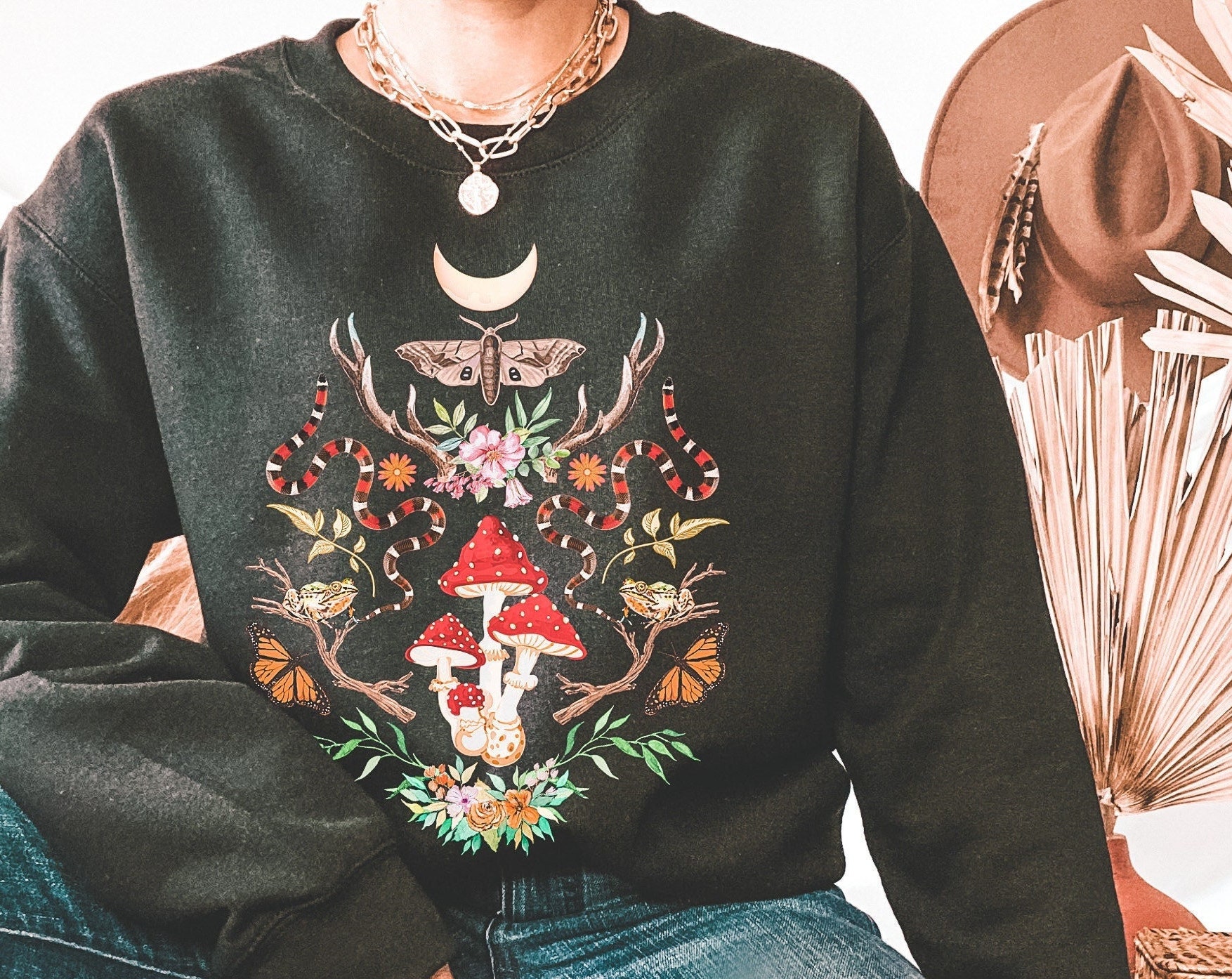 Cottagecore Clothes, Mushroom Amanita Nature Botanic Sweatshirt ...
