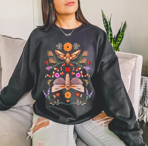 Dark Cottagecore Clothes Luna Moth Snake Mystical Sweatshirt - Etsy