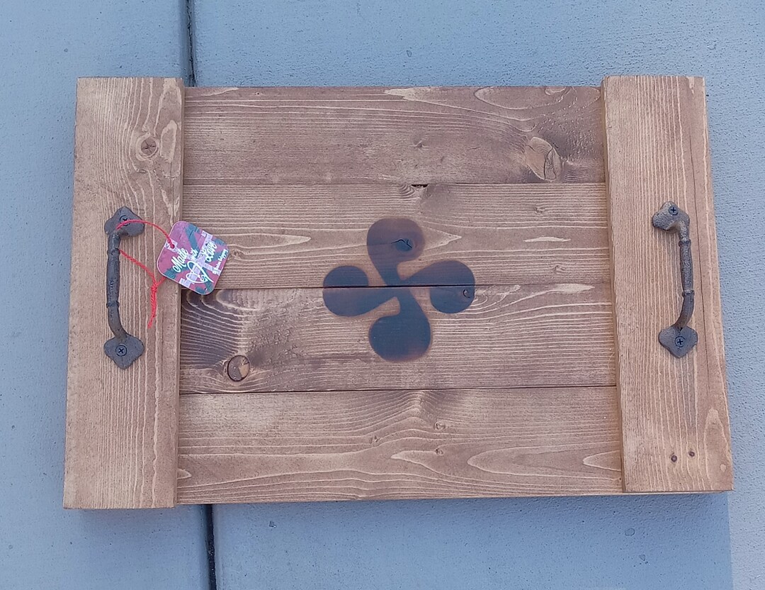 Traditional Cherry Reclaimed Pallet Wood Serving Tray W/ Burned Basque ...