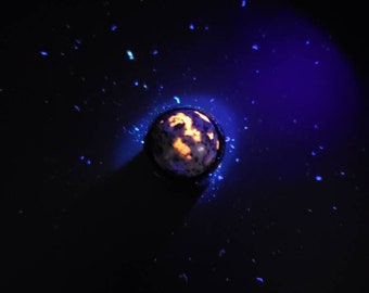 Glows Under UV Yooperstone 365nm Fluorescent Sodalite Sphere Free ...