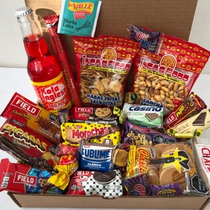 Peruvian Candy Box With Assortments Cookies Chocolates Candies & Kola ...
