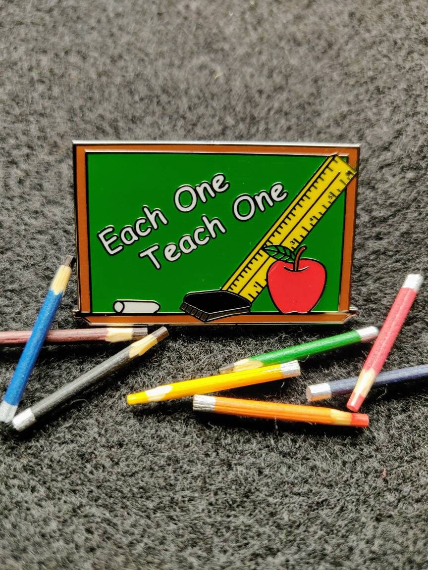 Each One Teach One 1.375 Hard Enamel Pin Teacher - Etsy.de