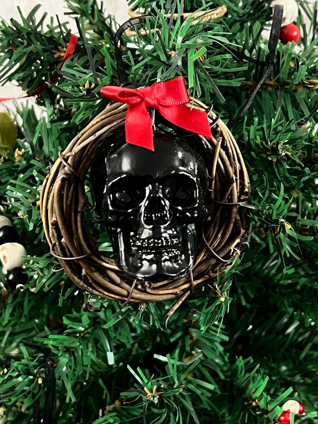 Skull Wreath Ornament Creepmas Decor Gothmas Decoration Holiday Accent ...