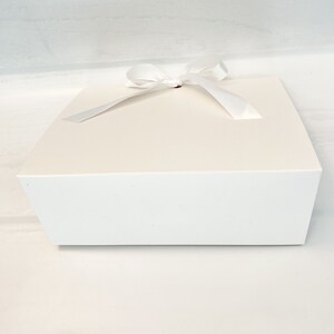 2 Boxes Elegant White Gift Box 9x7x3.5 White Satin Ribbon for Gift ...