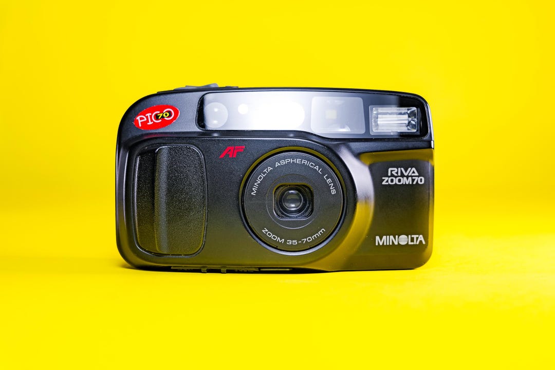 MINOLTA RIVA ZOOM 70 Film Point and Shoot Film Camera Minolta 35mm ...