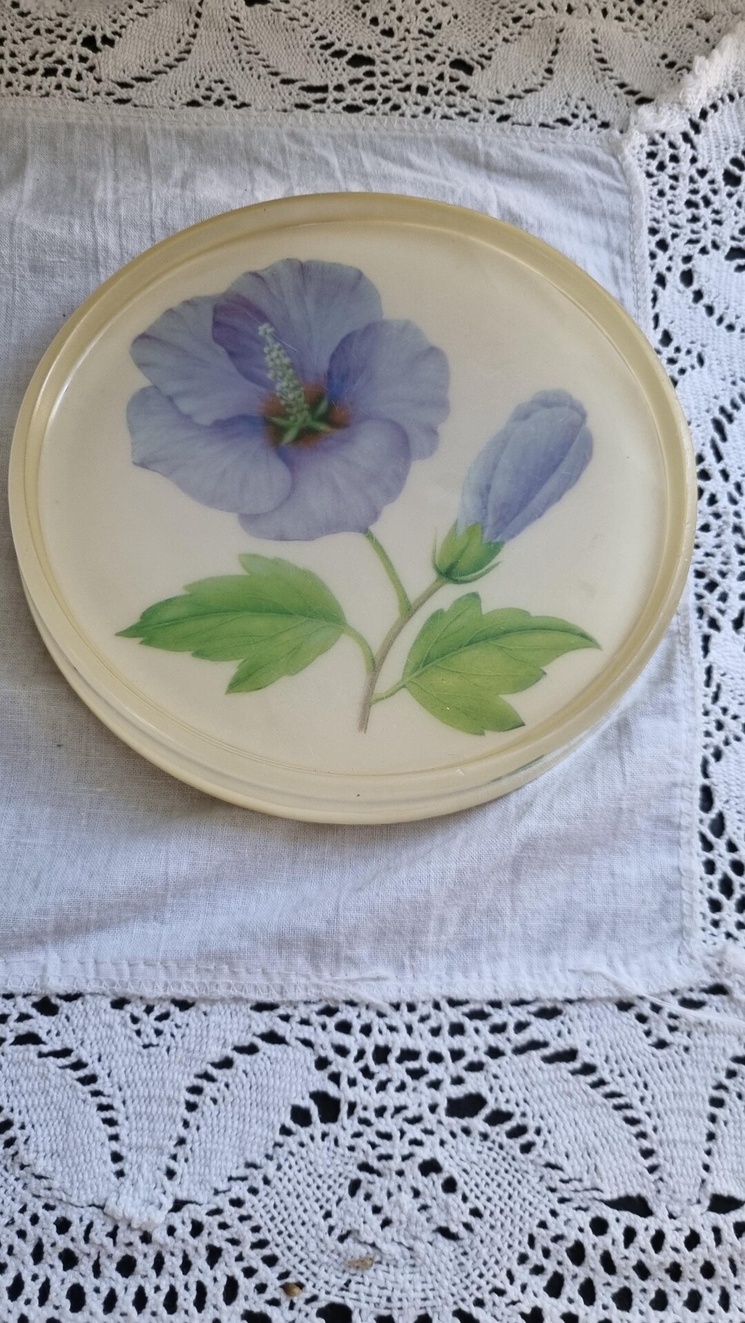 Vintage Resin Trivet With Purple Flower Design. - Etsy