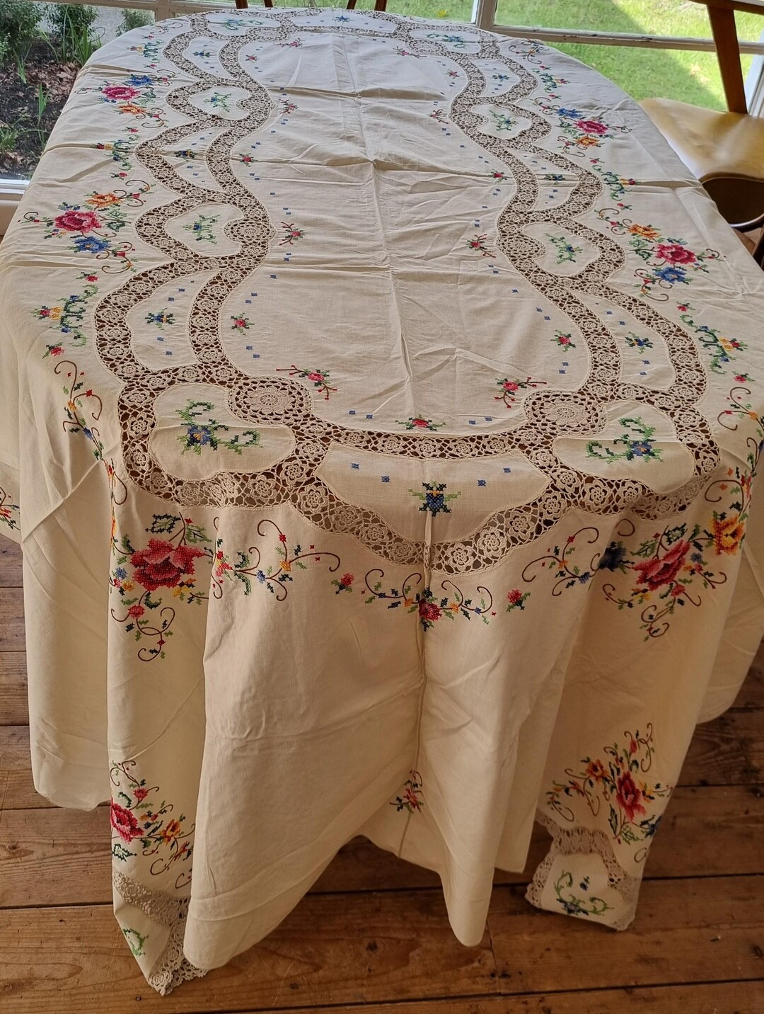 Vintage Cream Embroided Tablecloth With Matching Napkins - Etsy