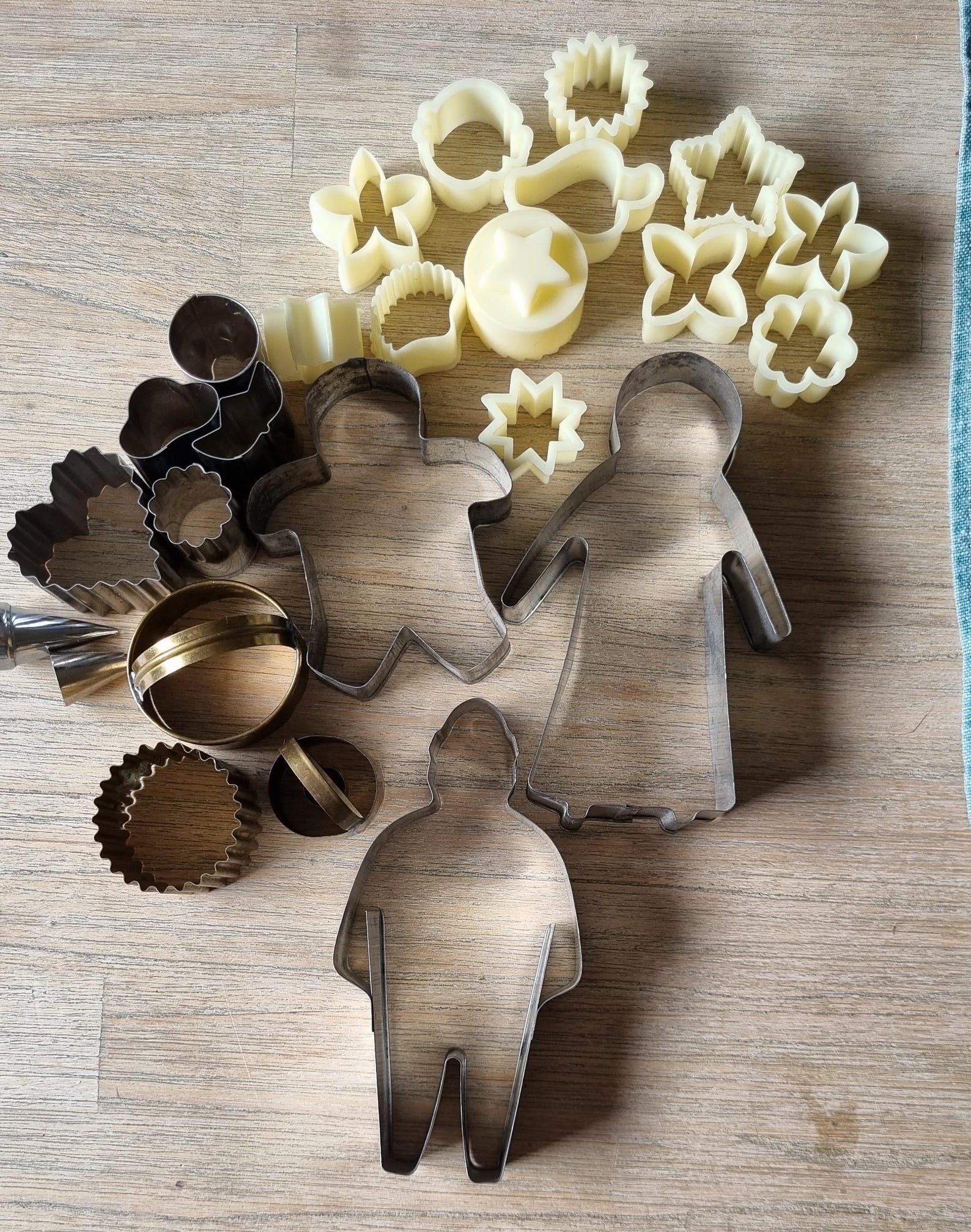 Vintage Baking Set in Wooden Box - Etsy