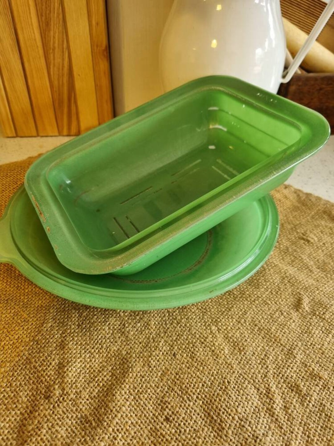 Set of Two Emerald Green Vintage Pyrex Dishes - Etsy