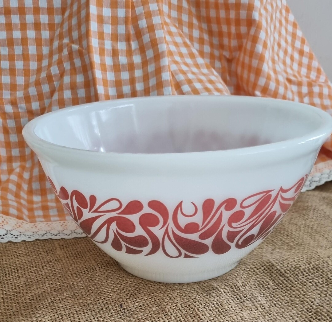 Vintage Pyrex Nesting Mixing Bowl - Etsy